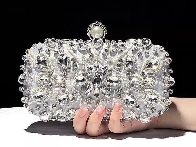 Premium silver diamond evening bag – Sunmist